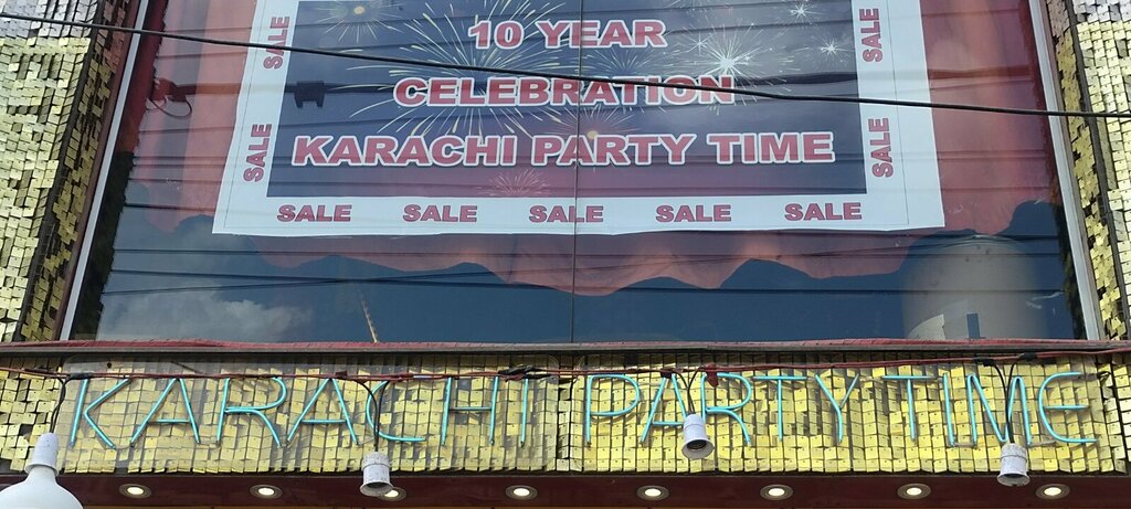 Hediyelik eşya mağazaları Karachi party time, Karaçi, foto
