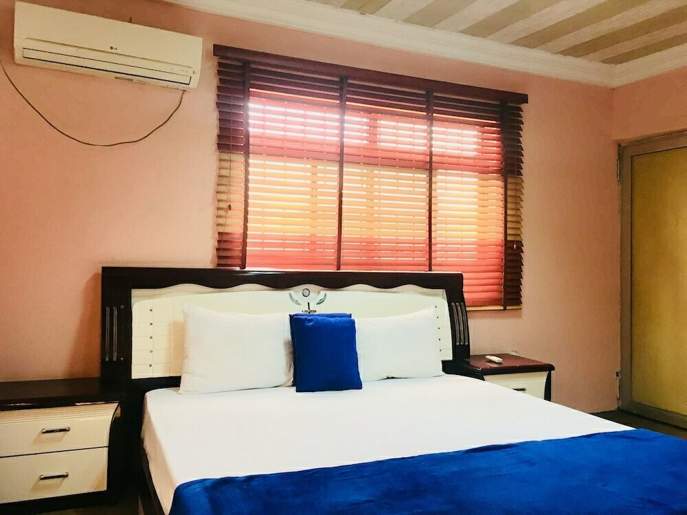 Otel Dalian Guest House, Lagos, foto