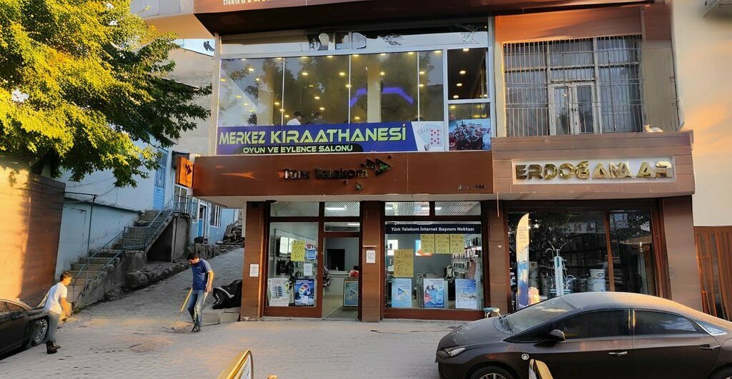 Market Azda Market, Bulanık, foto