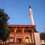 Ümmü Gülsüm Cami (Balıkesir, Burhaniye, Pelitköy Mah., Mehmet Karaoğlan Cad., 114B), cami  Burhaniye'den