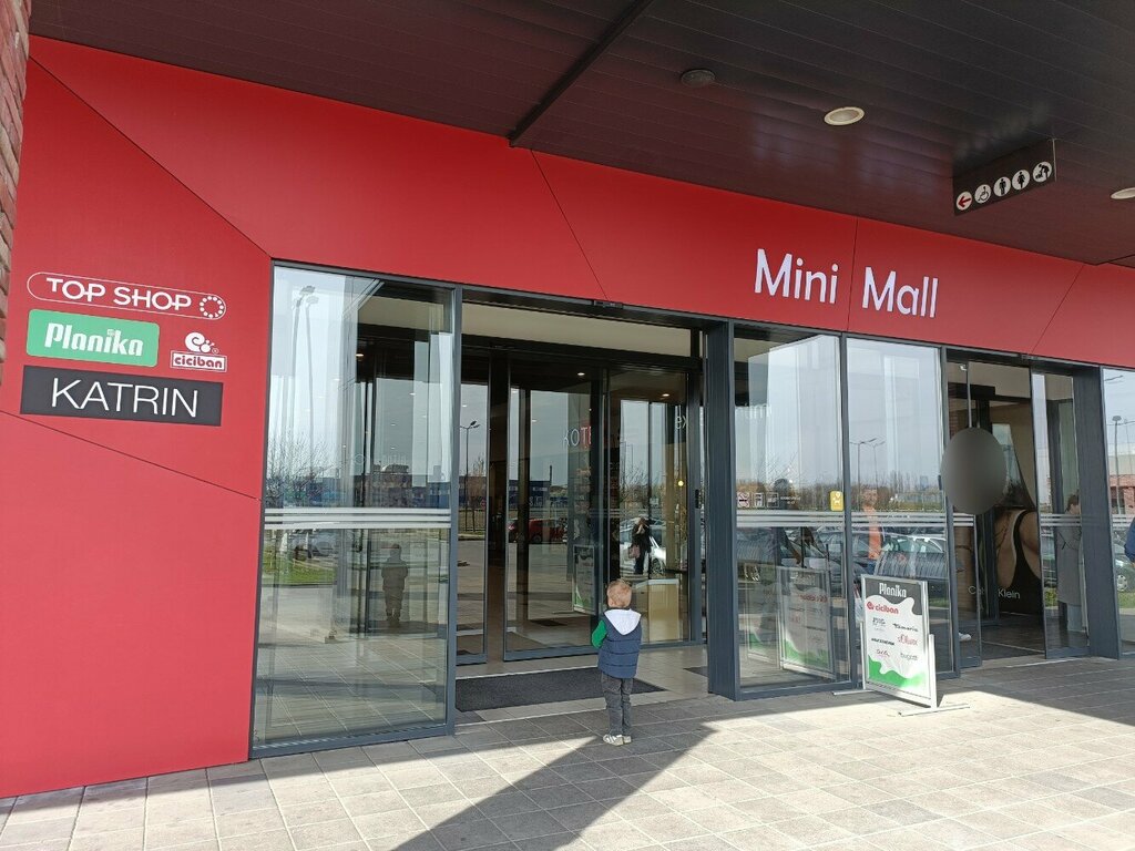 Ev eşyası mağazaları Tepisi - Minpro Podovi, Belgrad, foto