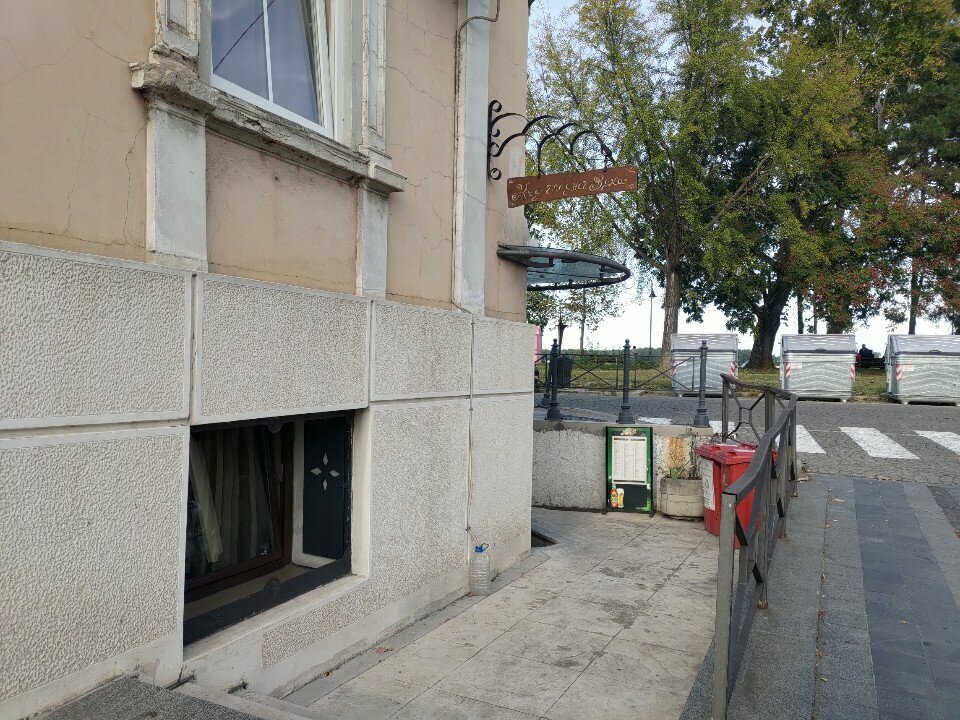 Gece kulüpleri Kafana Tri promila, Belgrad, foto