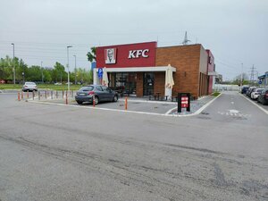 KFC (Jurija Gagarina Street No:89B), fast food  Belgrad'dan