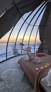 Planet Love (Irkutskiy rayon, Urikovskoye munitsipalnoye obrazovaniye, SNT Kedrovoye), otel  İrkutskaya oblastından