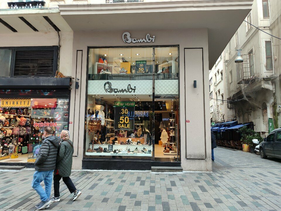 Ayakkabı mağazaları Bambi, İstanbul, foto