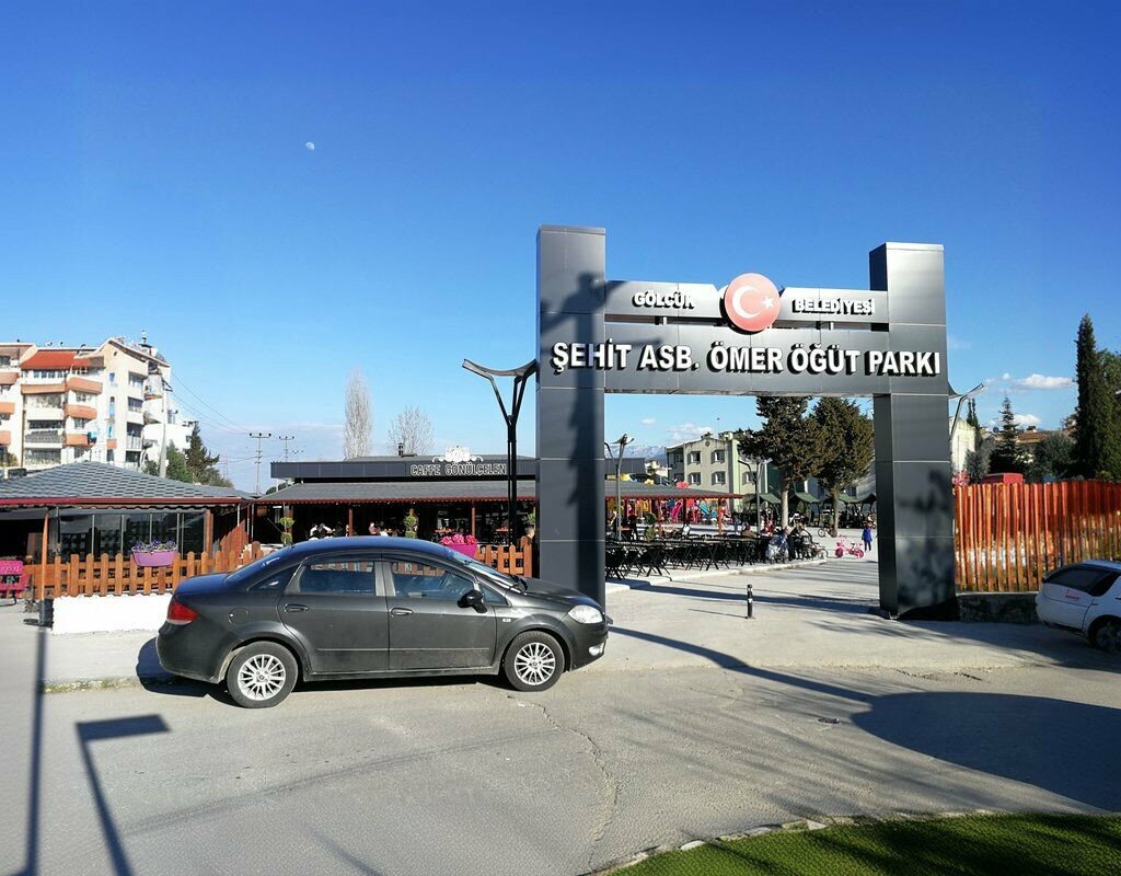 Kültür ve eğlence parkları Şehit Astsubay Ömer Öğüt Parkı, Gölcük, foto