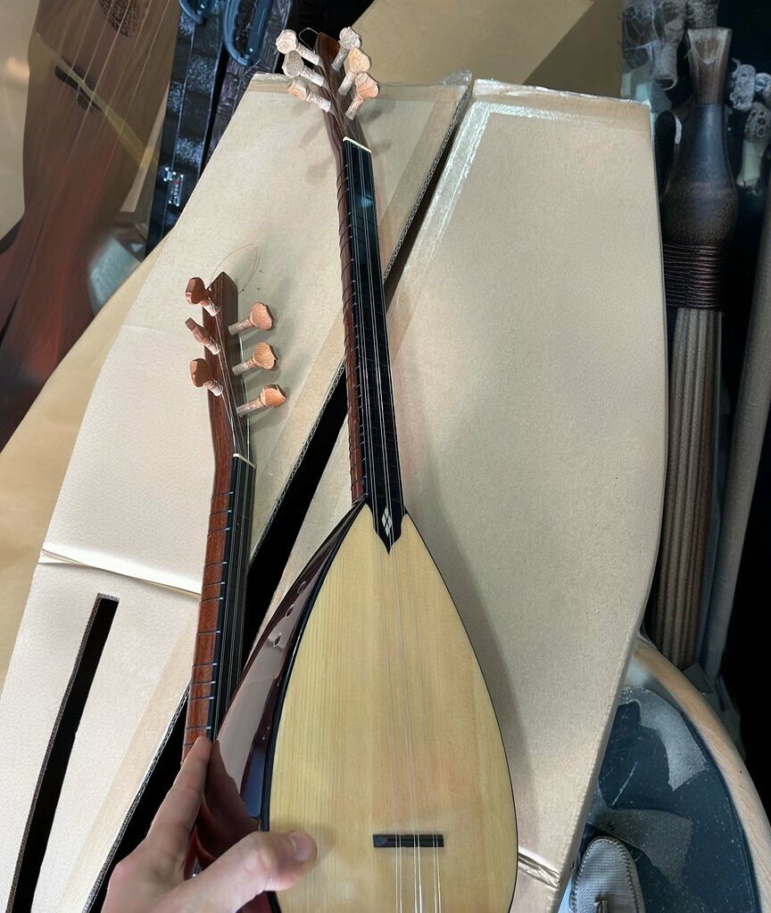 Enstrüman mağazaları Anadolu Müzik, İstanbul, foto