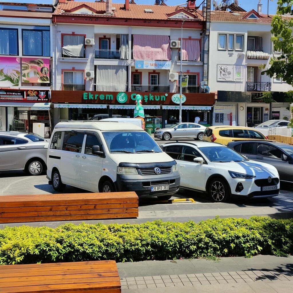 Oto kaporta Yakut Otomotiv, İzmir, foto