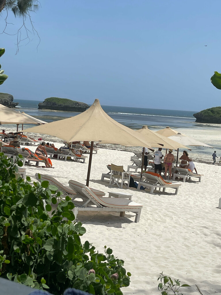 Restoran Papa Remo Beach, Dünya, foto