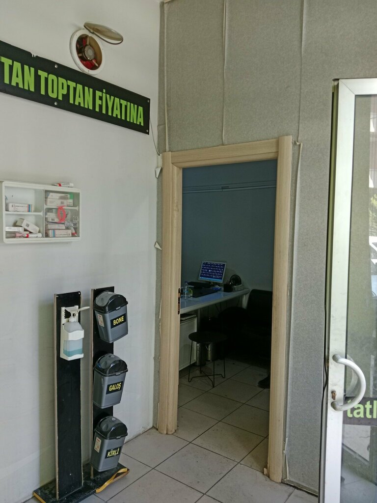 Kozmetik ve parfümeri firmaları Bts İç ve Dış Tic, İstanbul, foto