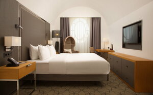 DoubleTree by Hilton Kazan City Center (Chernyshevskogo Street No:21), otel  Kazan'dan