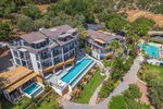 Morina Deluxe Hotel (Muğla, Fethiye, Ölüdeniz Mah., 236. Sok., 4), otel  Fethiye'den