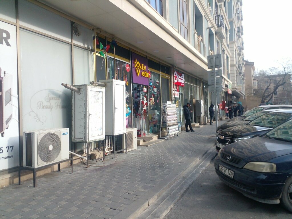 Ev eşyası mağazaları Ev Edin, Bakü, foto
