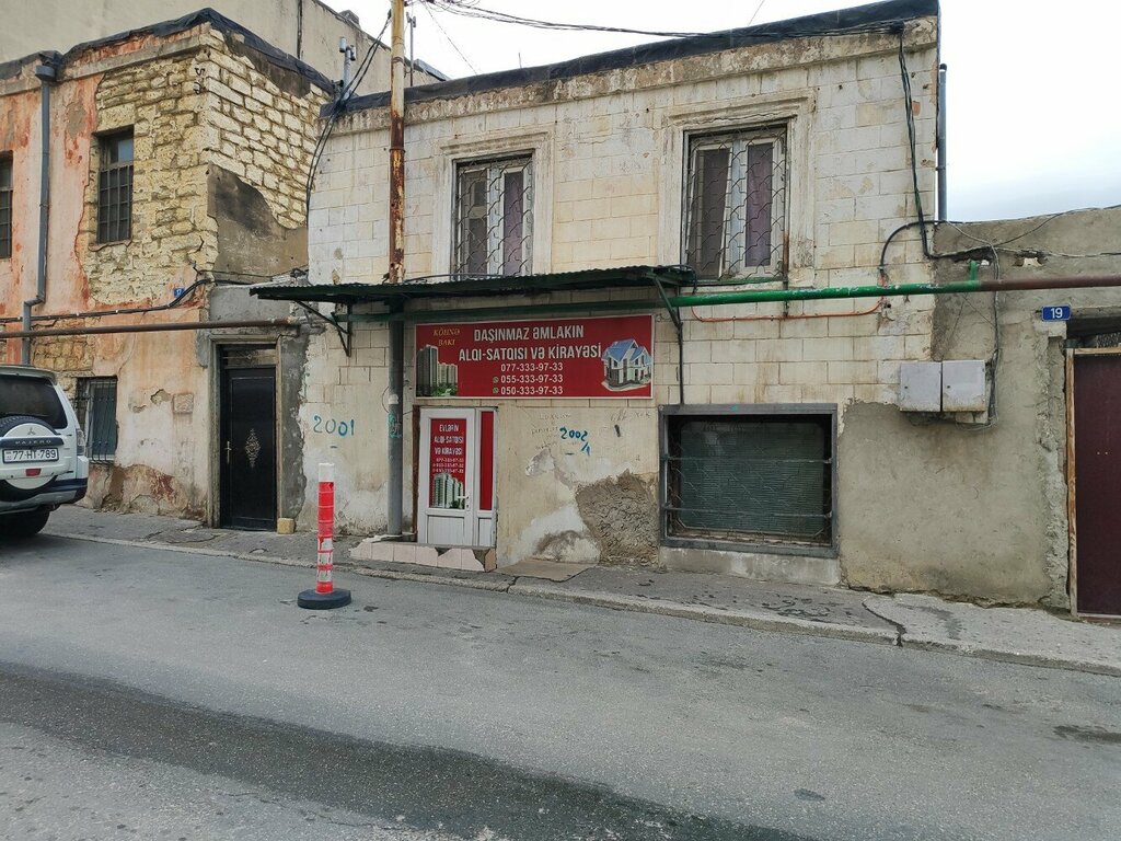 Emlak ofisi Daşınmaz əmlak agentliyi, Bakü, foto
