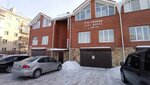 City Hotel (ulitsa Pomyalovskogo No:5), otel  Magnitogorsk'tan