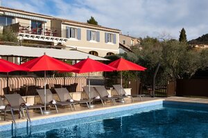 Hotel Le Pre Saint Michel (Alpes-de-Haute-Provence, Arrondissement de Forcalquier, Manosque, Montée de la Mort d'Imbert, 435), otel
