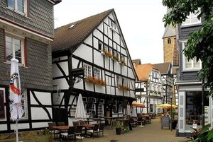 Zur alten Krone (Steinhagen No:8, Hattingen), otel  Hattingen'den