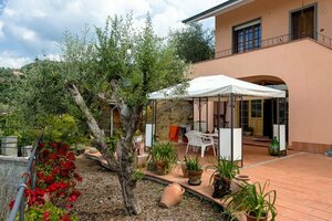 Room With a sea View (Liguria, province of Genoa, Via Bertulla, 80), otel  Ligurya'dan