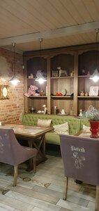 Patrik (Svobody Street No:2), kafe  Novorossiysk'ten