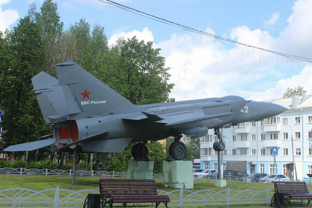 Teknoloji anıtı Самолёт Миг-21, Sverdlovskaya oblastı, foto