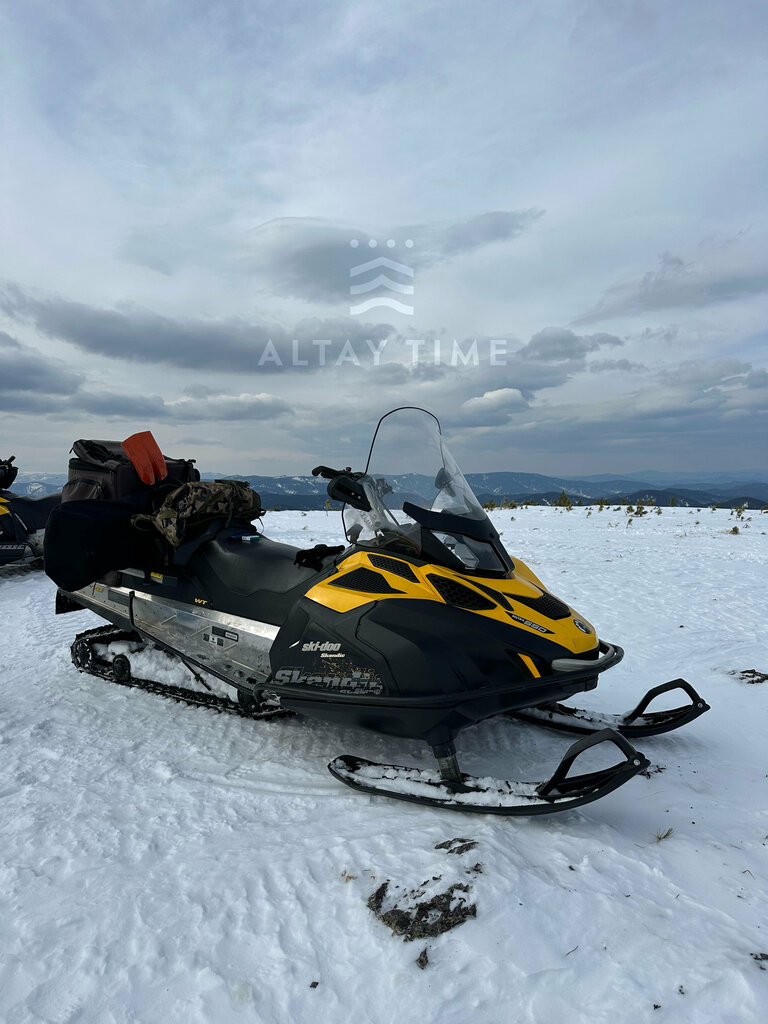 Dağ zirvesi Гора Арча, Altay Cumhuriyeti, foto