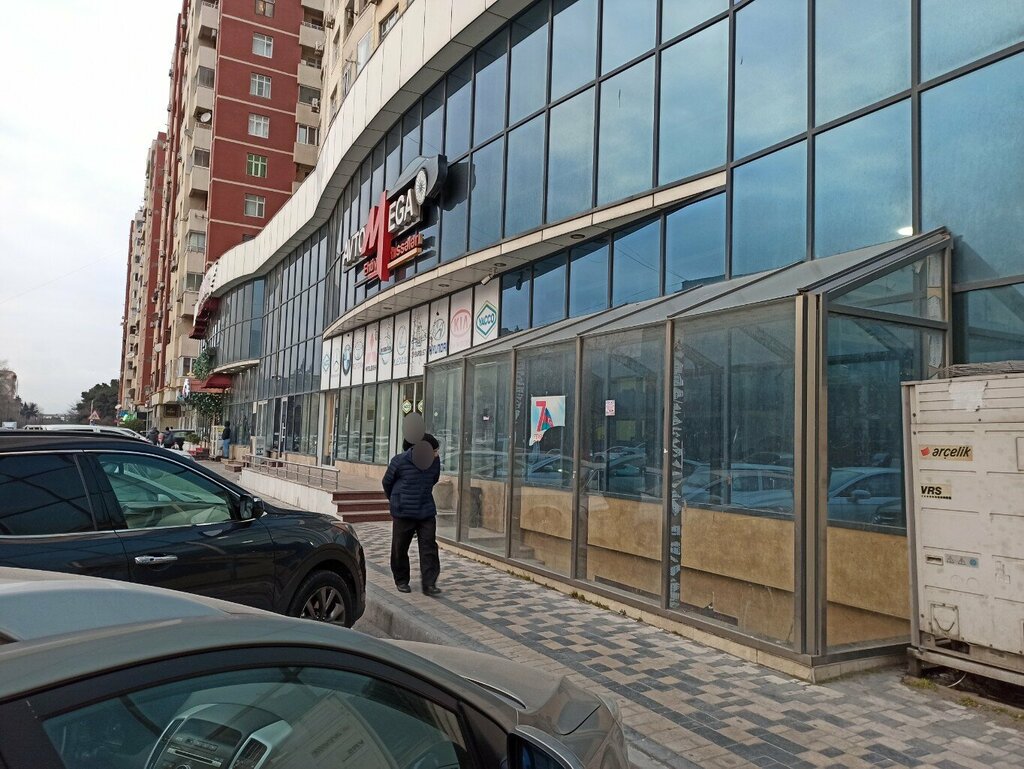 Otomobil yedek parçaları Avto Mega, Bakü, foto