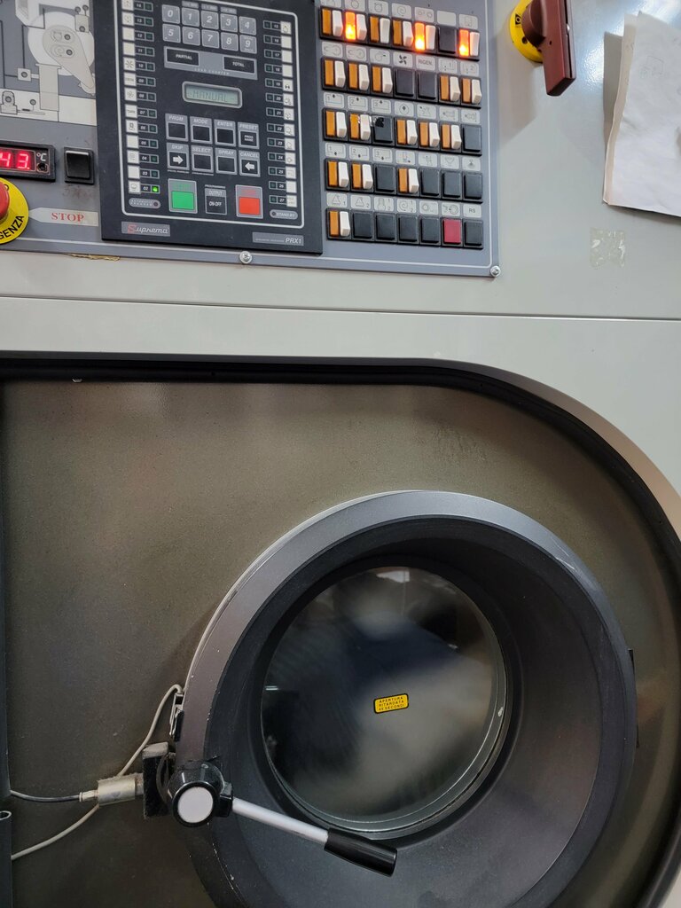 Kuru temizlemeciler Magiya chistoty, Saint‑Petersburg ve Leningradskaya oblastı, foto