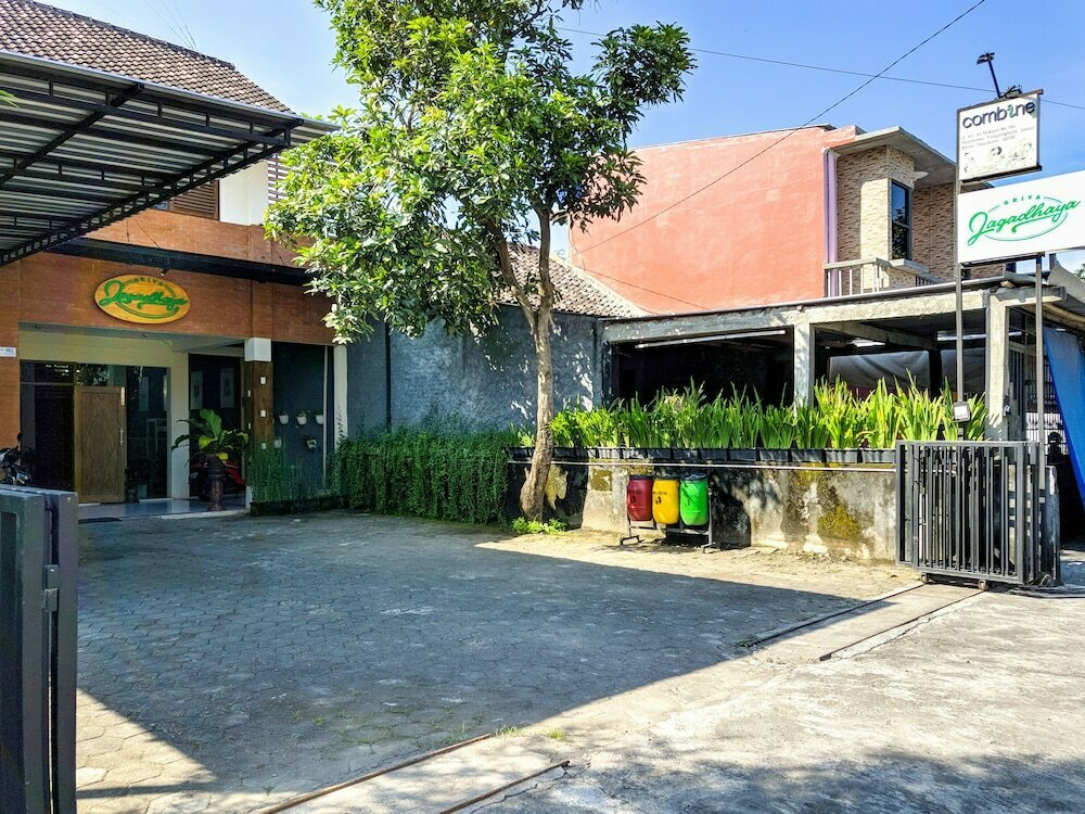 Otel Griya Jagadhaya, Dünya, foto