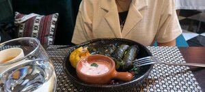 Gruzin&ka (Turar Rysqulov kóshesi No:205А), restoran  Çimkent'ten (Şımkent'ten)