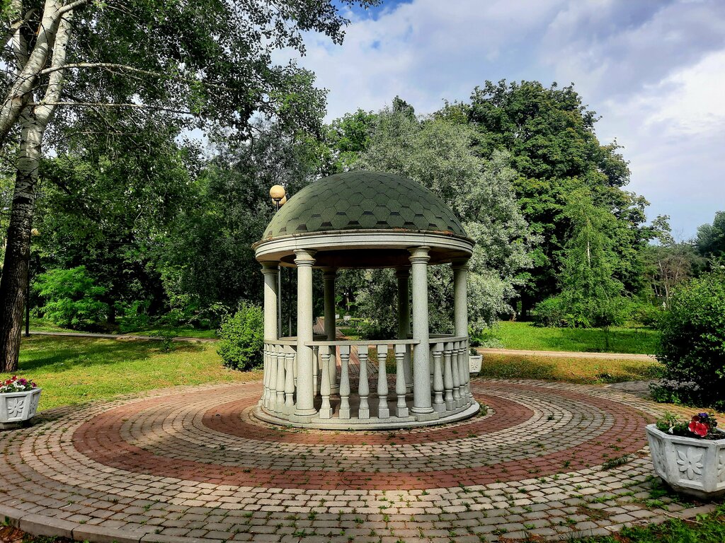 Kültür ve eğlence parkları памятник природы регионального значения Парк п.г.т. Анна, Voronejskaya oblastı, foto