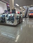 La Sumka (Qazaqstan Street No:62), çanta ve valiz mağazaları  Öskemen'den (Ust‑Kamenogorsk'tan)
