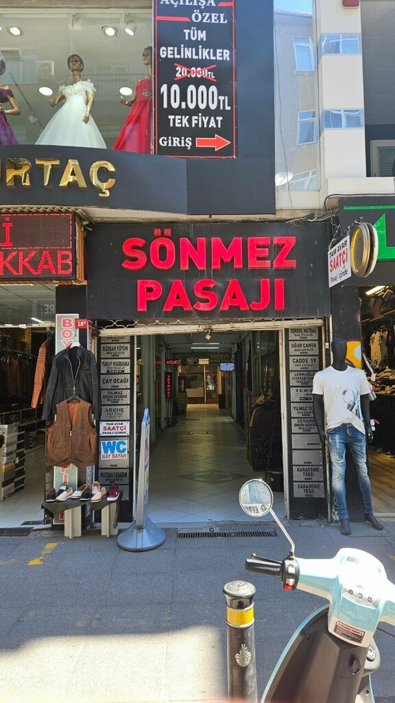 Dövmeciler Arkhe Tattoo & Piercing, İstanbul, foto