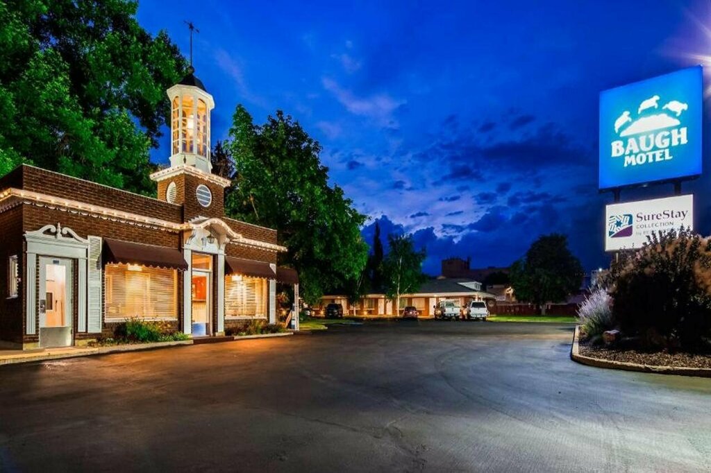 Otel Baugh Motel, Logan, foto