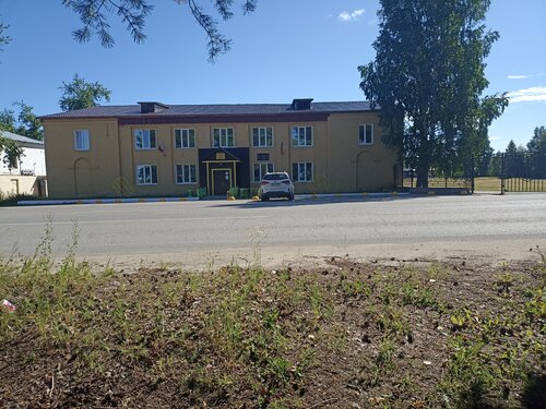 Çok amaçlı spor tesisleri Дом спорта, Krasnovişersk, foto