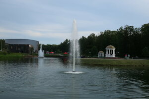 Fountain (Minskaja region, Maladziechna, park Pobedy), çeşme  Molodchenko'dan