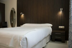 Hotel Costa Blanca (Calle Pintor Llorens No:3, Denia), otel