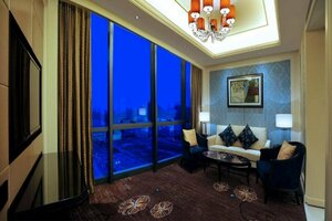 Kande International Hotel (Guangdong Province, Dongguan City, Line 2, Hongfu Road metro station), otel  Dongguan'dan