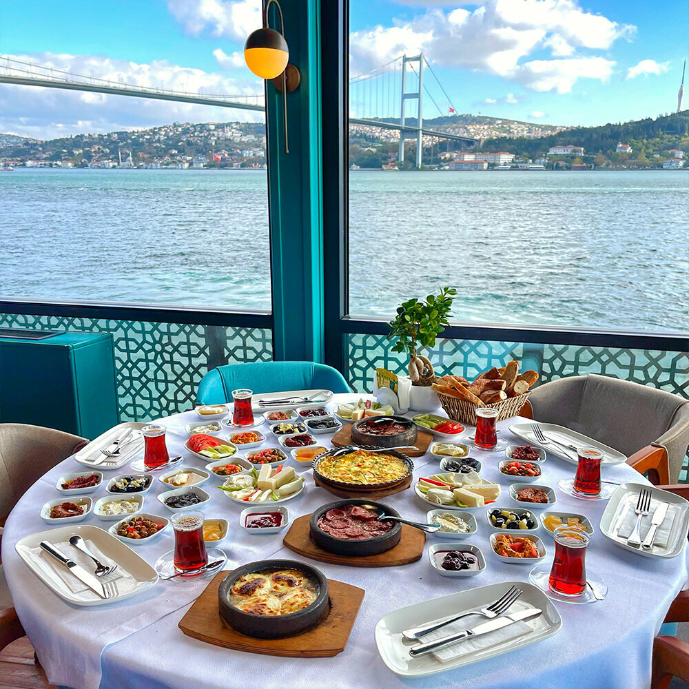 Restoran Le Vapeur Magique Karaköy İskelesi, İstanbul, foto