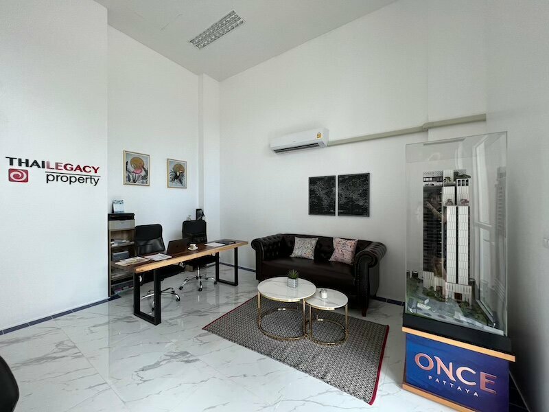 Emlak ofisi Thai Legacy, Pattaya, foto