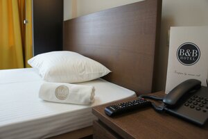 B&B Hotel Centre (Bazovskaya ulitsa No:113, Tsentralniy City administrative district, Tsentralniy Microdistrict), otel  Krasnodar'dan