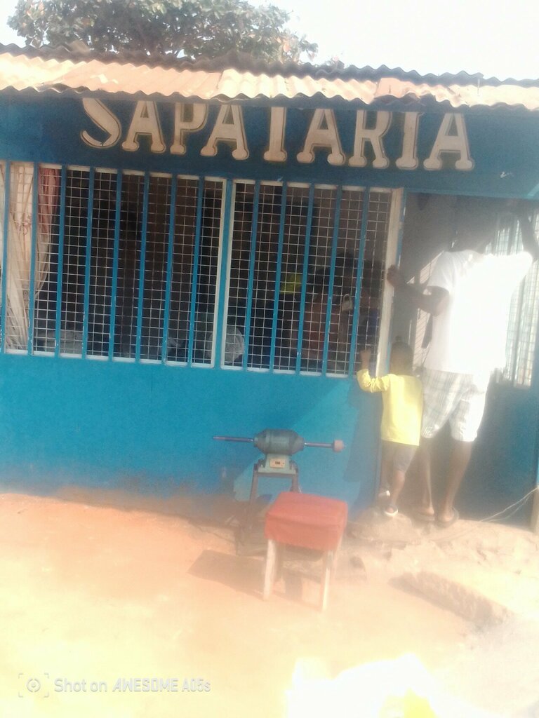 Ayakkabı mağazaları Sapataria, Loanda, foto