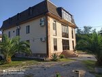 Гостевой дом Азалия (2-y pereulok Ampar No:19), otel  Gudauta'dan
