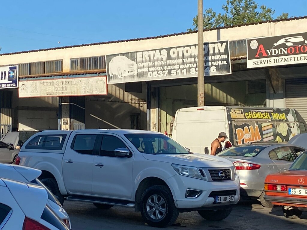 Oto kaporta Ertaş Otomotiv, İzmir, foto