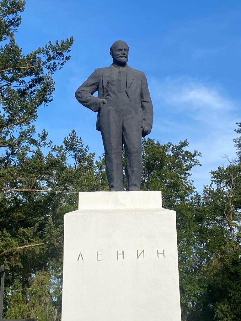 Anıt, heykel Памятник В. И. Ленину, Krasnodarski krayı, foto