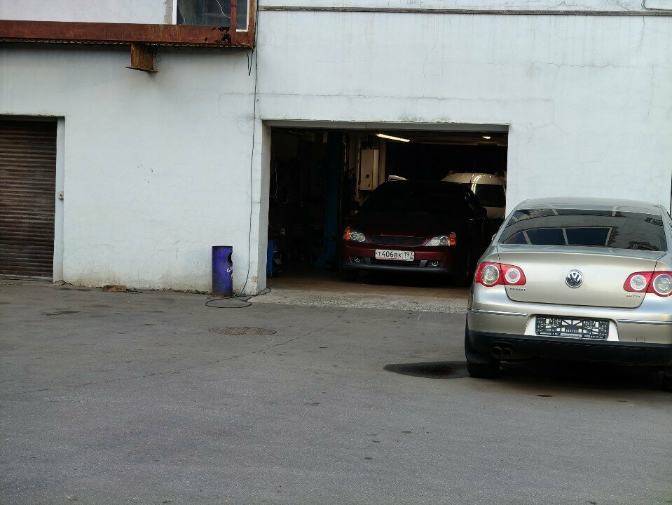 Otomobil servisi Tsentr Diagnostiki i Remonta Avtomobiley, Moskova, foto