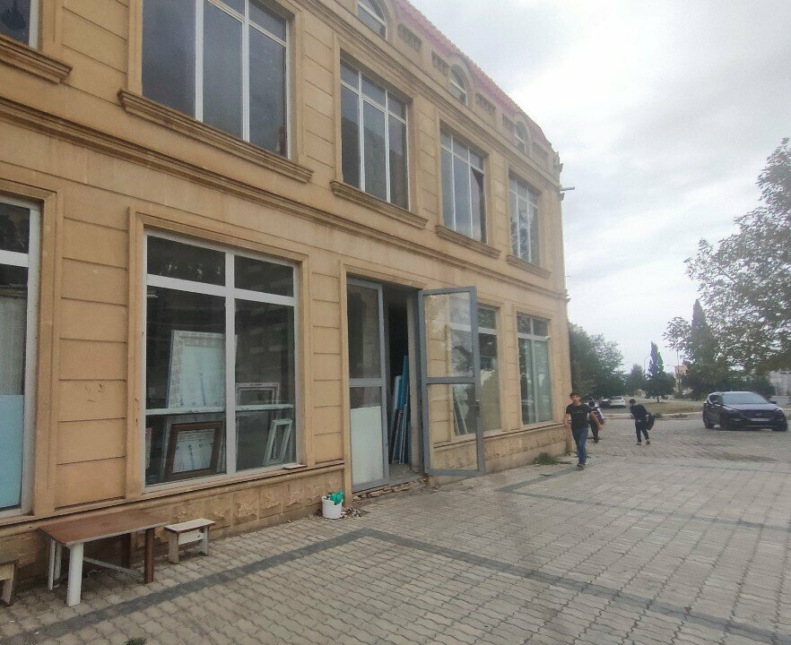 Kapılar Qapılar, Gence, foto