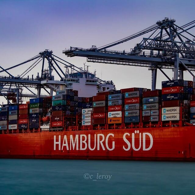 Deniz ulaşımı Hamburg Süd Line, İzmir, foto