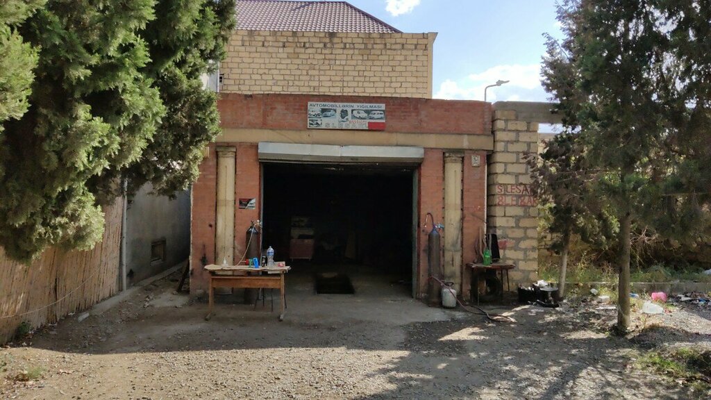 Otomobil servisi Avto Təmir, Gence, foto