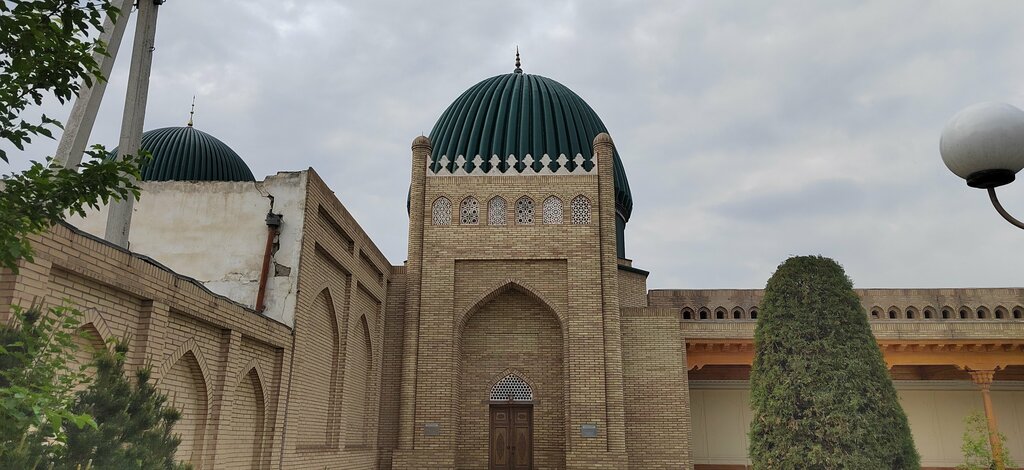 Turistik yerler Burhaneddin Mergilani Çillehanesi, Mergilân, foto