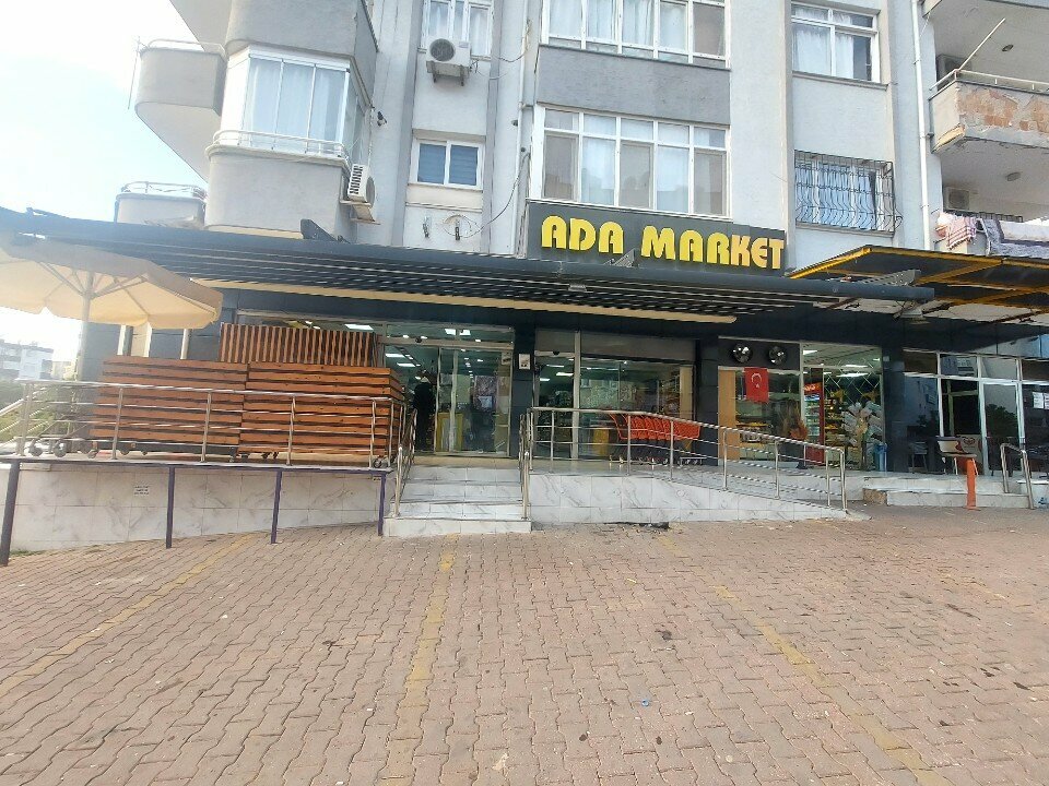 Gıda pazarı Ada Market, Adana, foto